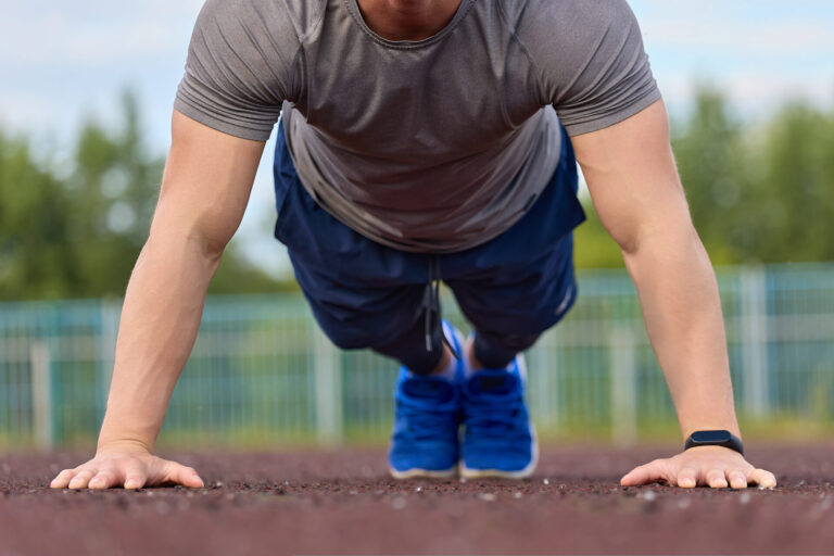5 Key Exercises to Train Your Upper Body for Swimming - Swimmer Living