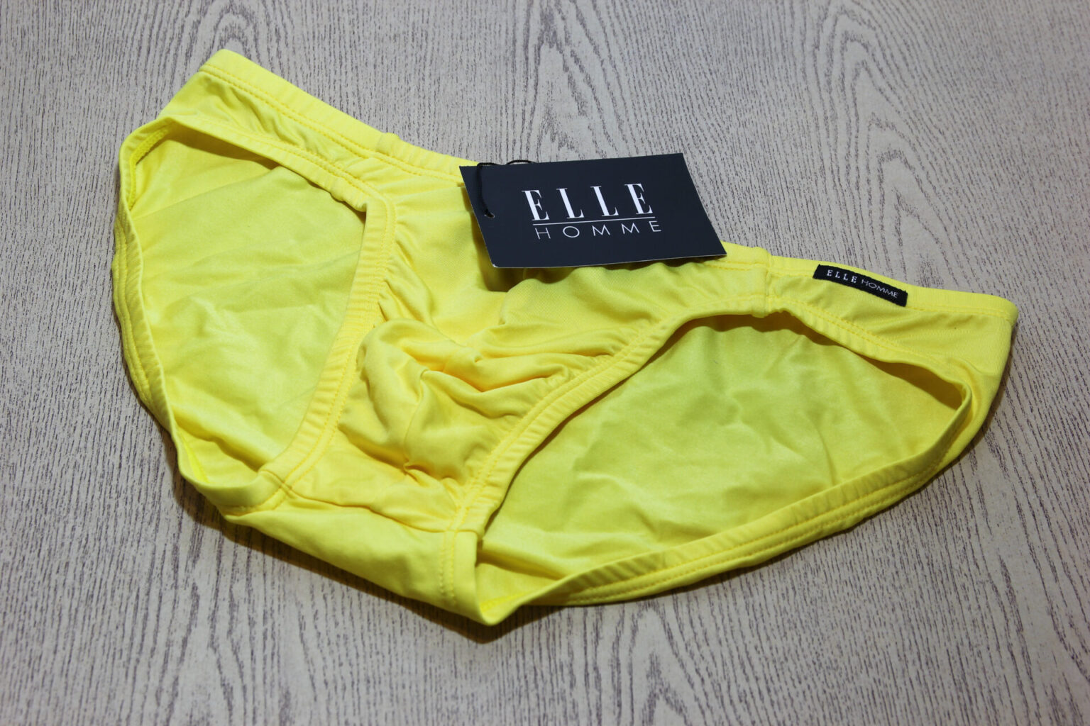 5 Fabrics Commonly Used in Swimwear Construction - Swimmer Living