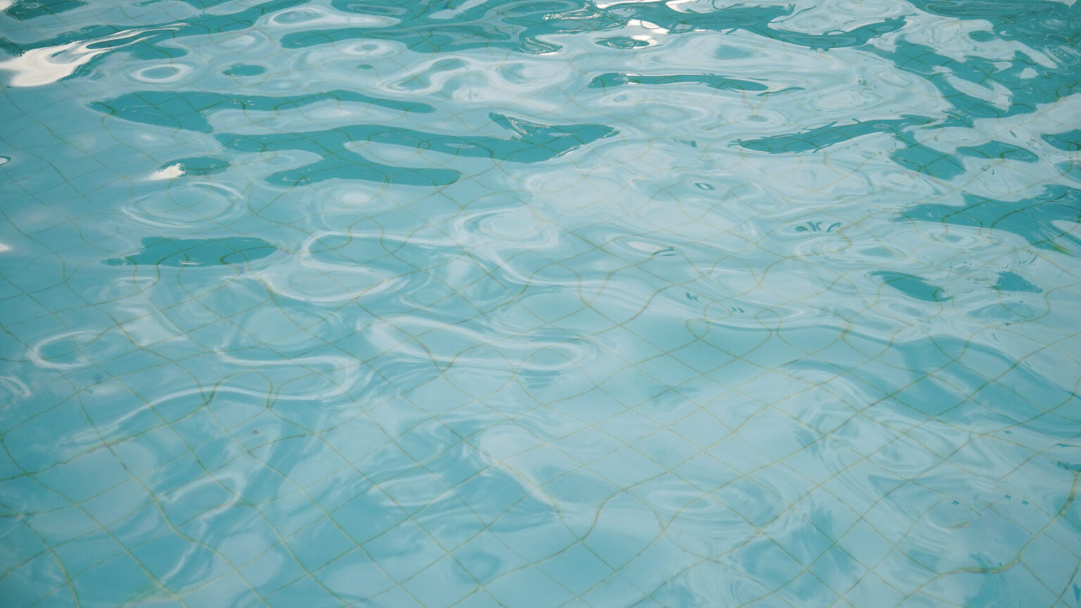 11 Techniques for Improving Pool Water Clarity That Pool Pros Swear By ...