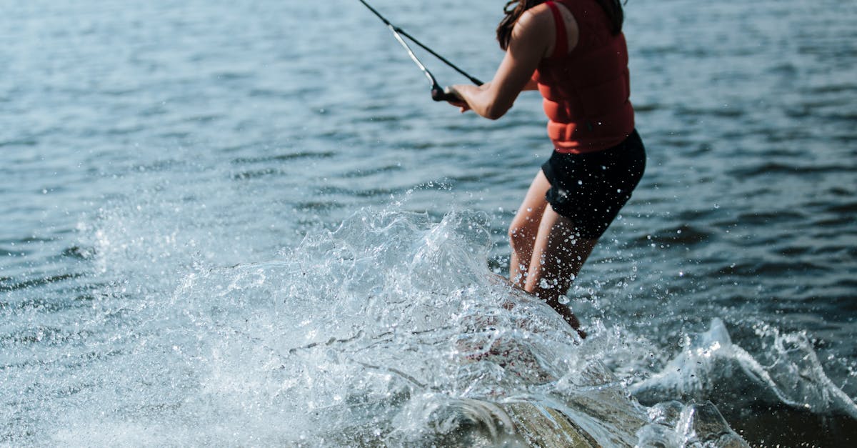 10 Best Water Sport Helmets for Safety During Activities That Every Parent Should Know - Swimmer ...